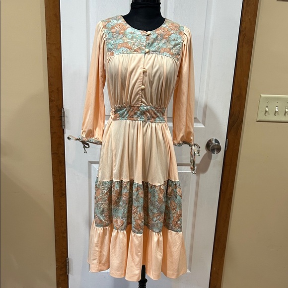Dresses | Vintage Peach Floral Prairie Dress With Tie Waist | Poshmark